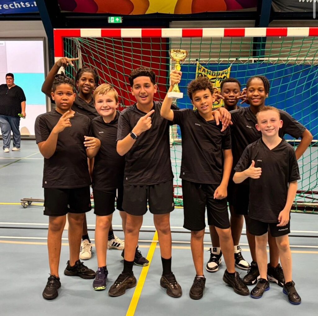 Scholenhandbal 2024 – Groep 7/8 – HV BDC’90